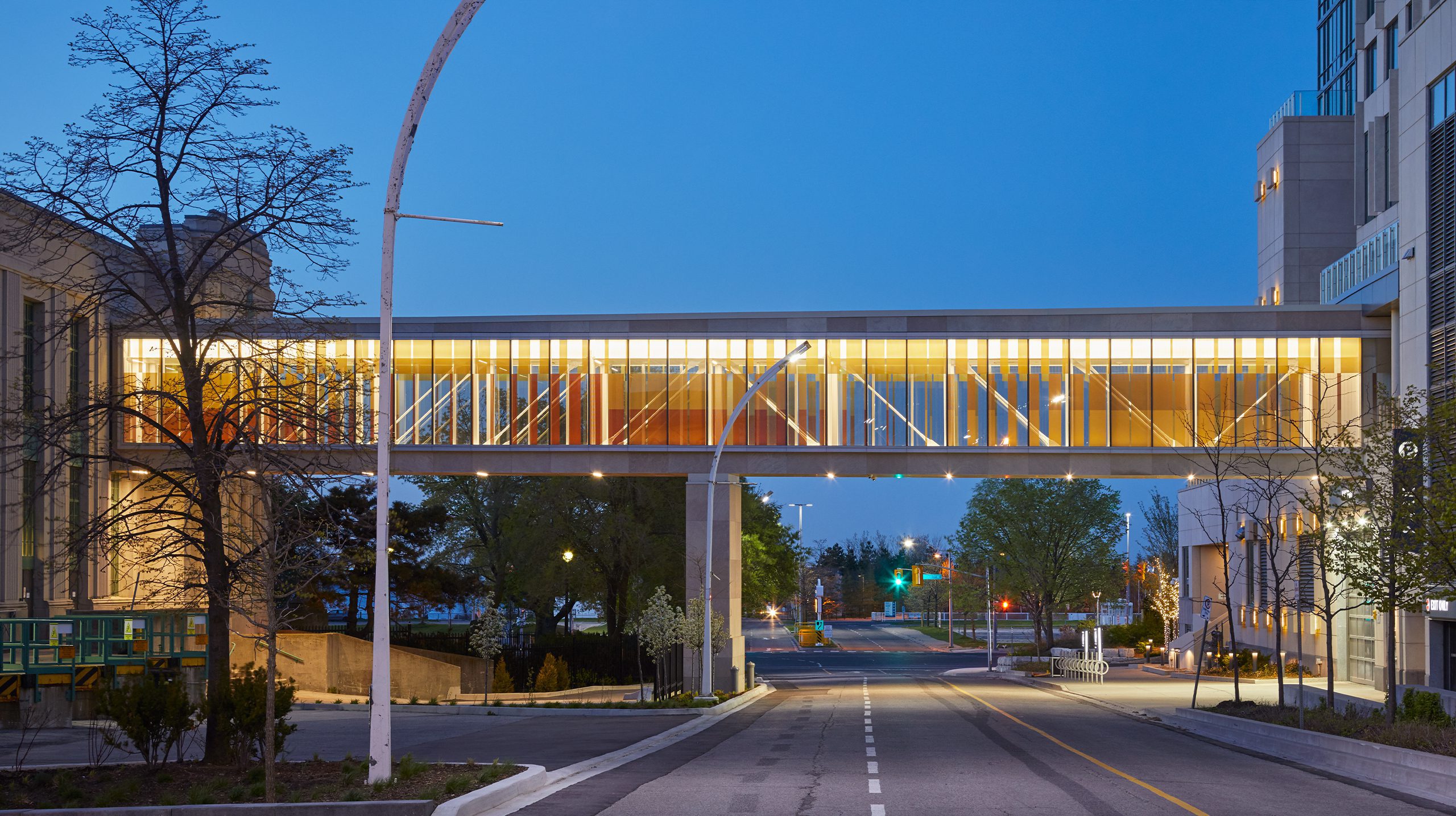 Sky Bridge | Elevated Walkway Design by NORR in Toronto