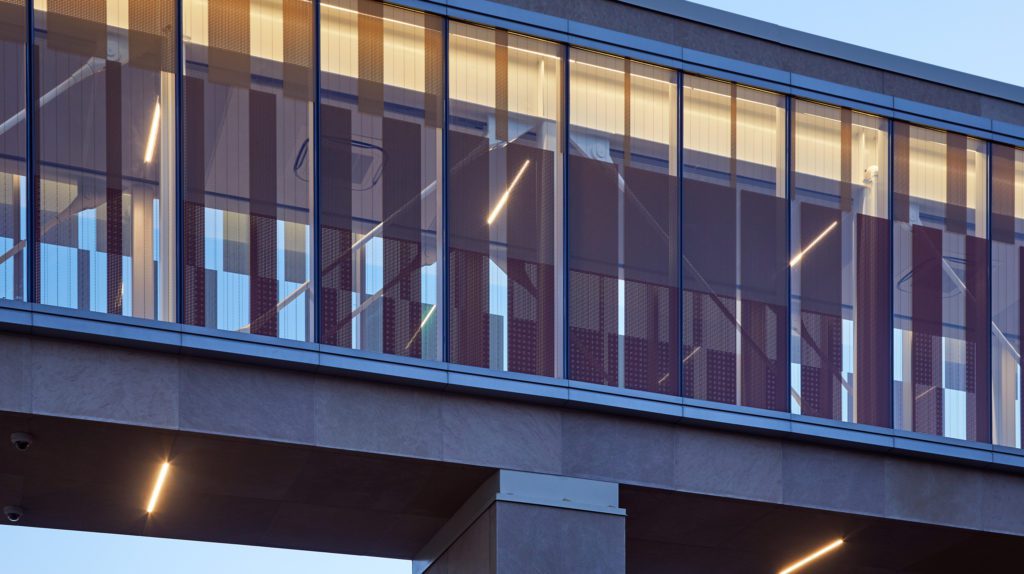 Sky Bridge | Elevated Walkway Design by NORR in Toronto