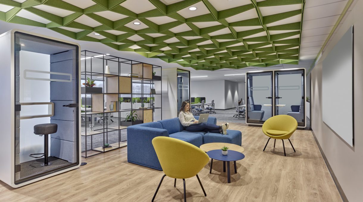 AXA XL Insurance | Hybrid Workplace Conversion by NORR