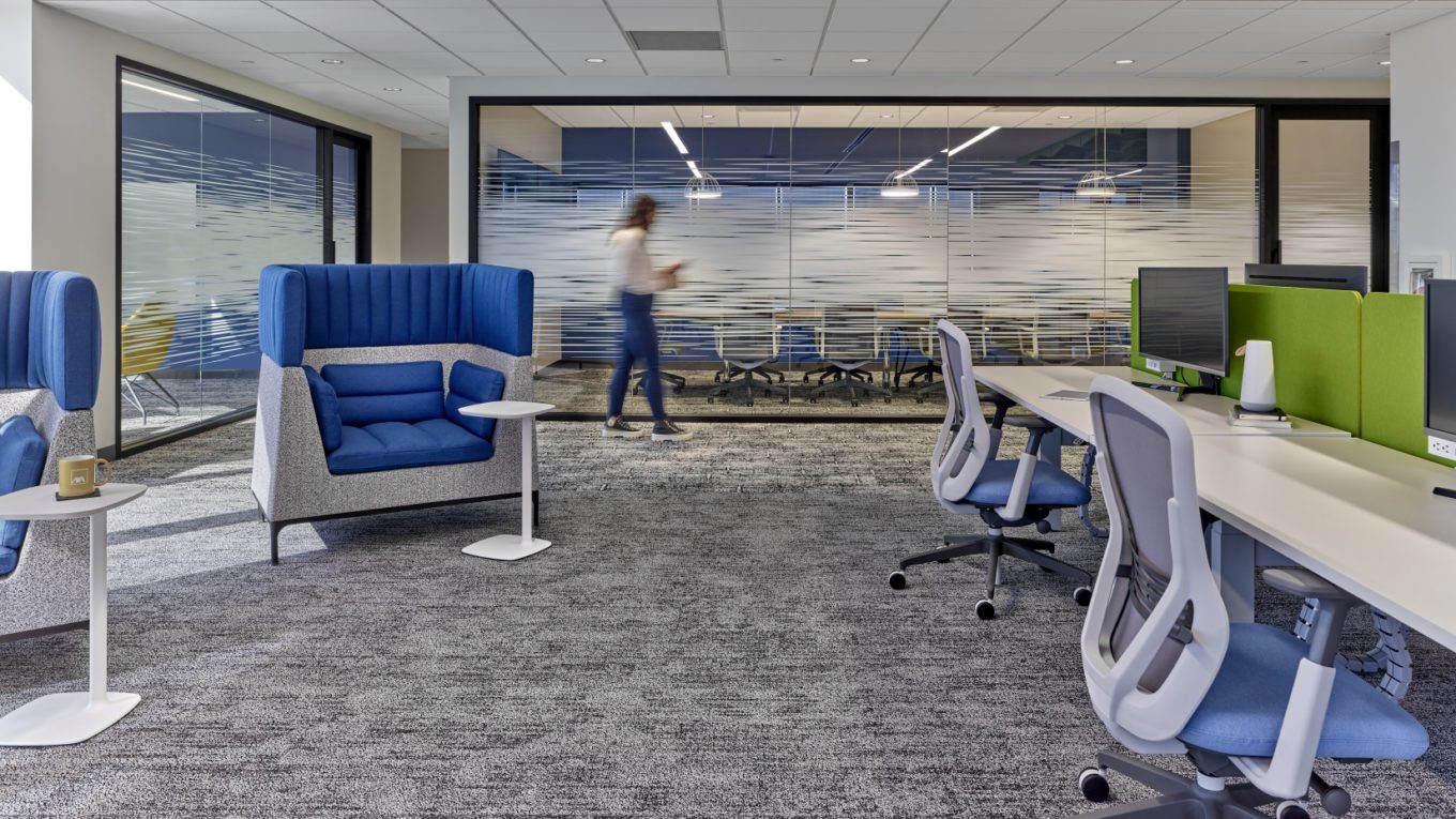 AXA XL Insurance | Hybrid Workplace Conversion by NORR